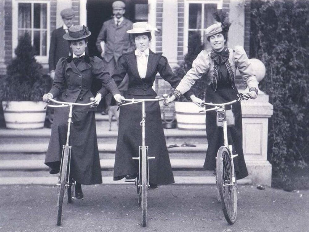 The Writer’s Guide to 1890s Women’s Fashion | Rebecca Shedd - Author
